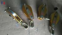 China 1.8KG - 13.2KG Aluminum Hoist Sheave Hoist Operation Small Block And Tackle Hoist for sale