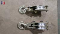 China 1.8KG - 13.2KG Aluminum Hoist Sheave Hoist Operation Small Block And Tackle Hoist for sale