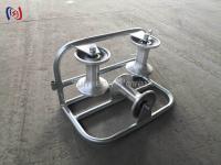 China Heavy Duty 10KN Rated Load Corner Ground Roller Tri-Sheave for Smooth Cable Pulling and Corrosion Resistance in Ducts for sale