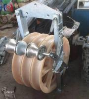 China Non Conductive Grounding Roller Stringing Block for Safe Installation of Static Wires and OPGW with Φ508×75 Sheave for sale