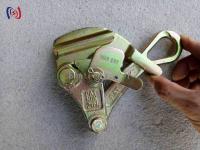 China Durable Universal Gripper with 10-30KN Rated Load and Non-Damaging Grip for ACSR AAC Utility Cables for sale