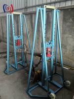 China Heavy Duty Hydraulic Cable Reel Stand with 50-300KN Rated Load for 2400-5000mm Diameter Cable Drums for sale