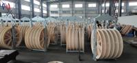 China Durable 916 Series Stringing Block for Large Diameter Cable with MC Nylon Sheave and 50-150KN Rated Load for sale