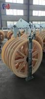 China Durable 916 Series Stringing Block for Large Diameter Cable with MC Nylon Sheave and 50-150KN Rated Load for sale