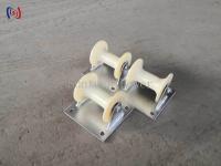 China Durable Cable Ground Roller with 5KN Rated Load and Casting Aluminum Carrier for Safe Cable Pulling for sale