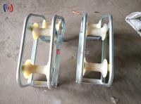 China Cable Pithead Roller with 10-20KN Rated Load for 130-200mm Cable Diameter in Manhole Cable Entry Applications for sale