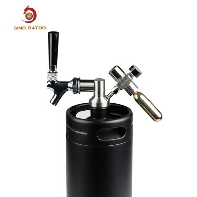 China 3.8L Stainless Steel Portable Beer Keg Dispenser 128oz Growler with FDA Certification for sale