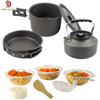 China 2-3 Person Portable Outdoor Camping Cookware Set with 1.1L Kettle Aluminum Non-Stick Pot Pan for sale