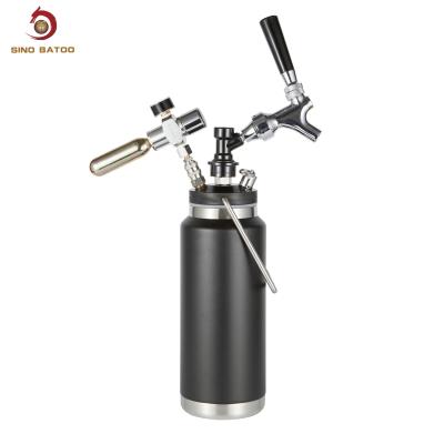 China 64oz Vacuum Insulated Beer Growler Dispenser 30psi CO2 Keg Portable Stainless Steel for sale