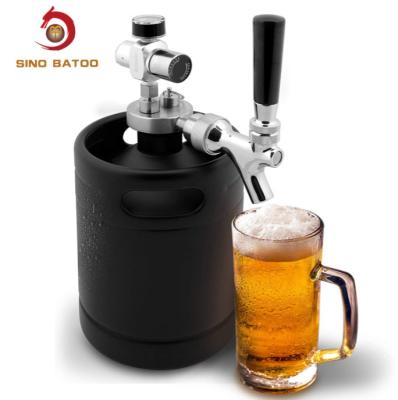 China 64oz Portable Stainless Steel CO2 Mini Keg Dispenser Homebrew Kegerator Kit 304 for sale