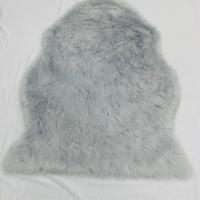 China Imitation Grey Sheepskin Seat Pad Shaggy Fur Round Fur Seat Cushion for sale