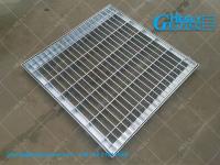 China Steel Grating Drainage Trench Cover | High Load Capacity | Hot Dipped Galvanized | Fish Tail Frame - HeslyGrating for sale
