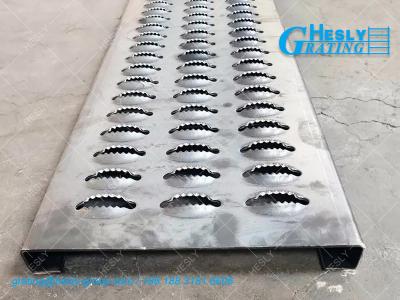 China Perforated Metal Grip Strut Safety Grating Plank | Anti-skidding Stairs | HeslyGrating-China for sale