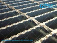 China Serrated Load Bar Grating | 80micron meter zinc layer | 30X100mm hole | Special Shape | Factory Sales - HESLY for sale
