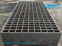 China Flat Steel Grating Sheet | 100X5mm | 30X50mm mesh opening | 80micron Zn coating - Hesly Grating China for sale