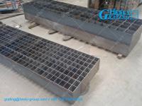 China Pressure Locked Steel Grating, Serrated Load Bar 30X5mm, 50X50mm square hole, 1m×2m, Hesly China Grating Factory for sale
