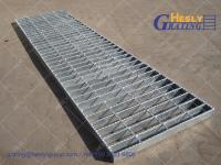 China Welded Bar Grating Floor, 32*5mm load bar, High Zinc Layer, Serrated Surface, Chinese Factory sales for sale