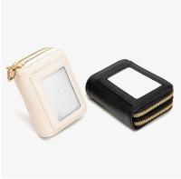 China Unisex 3D Leather Card Holder Wallet with 8 Credit Card Slots for sale