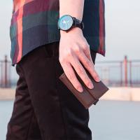 China Custom Retro Credit Card Holder Wallet RFID Protection Lightweight 8 Card Slots for sale