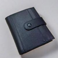 China Genuine Leather Men's Wallet with Multiple Card Slots Anti-Theft RFID Blocking 10.5cm x 8cm for sale