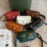 China Custom Logo Small Square Crossbody Cowhide Bag for Women Daily Use 20cm x 15cm for sale