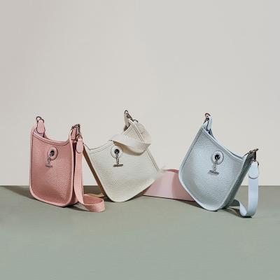 China Custom Vintage Genuine Leather Crossbody Bag for Women Low MOQ Mix Models OEM for sale