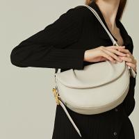 China Genuine Leather Vintage Pleated Armpit Saddle Bag Crossbody for Ladies 30cm for sale