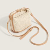 China Handwoven Rattan Shoulder Bag Crossbody Clutch for Women Daily Use 25cm for sale