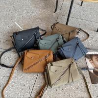 China Custom Genuine Leather Shoulder Bag for Women with Zipper Closure 30x20x10 cm for sale