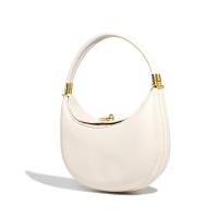 China Genuine Leather Crescent Shape Crossbody Bag with Magnetic Clasp and Inside Zipper Pocket 30cm for sale