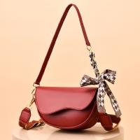 China Pu Leather Ladies Hand Bag Zipper Closure Fashion Shoulder Bag 2024 Trendy 30cm for sale