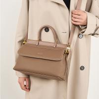 China Genuine Leather Small Handbag for Women Durable Daily Use 20cm Width Custom Logo for sale