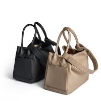 China Low MOQ Mix Models Luxury Bucket Bag for Women Creative Design Custom Logo OEM for sale