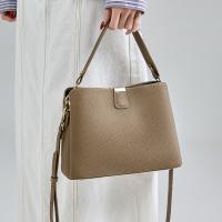 China Women's Genuine Leather Tote Bag Fashionable Bucket Design Daily Life Essential 35cm for sale