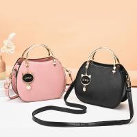 China Custom Logo Cat Pendant Women's Handbag with Zipper Closure 2024 New Style for sale