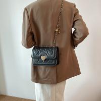 China Polyester Lining Large Capacity Women Tote Bag Shoulder Handbag 2024 Fashion 40x30x15cm for sale