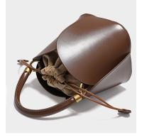 China Genuine Leather Drawstring Sling Crossbody Tote Bucket Bag for Daily Use Custom Logo OEM for sale