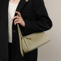 China Polyester Lining Crossbody Bag for Women Shoulder Leather Bag 30cm 500g for sale