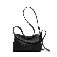 China Genuine Leather Crossbody Sling Bag for Women Travel Phone Chest Bag 2024 for sale