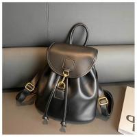 China Women's Square Leather Shoulder Bag Simple Luxury Designer Handbag 30cm x 20cm for sale