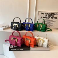 China Women's Genuine Leather Handbag Small Square Shoulder Bag 2024 Luxury Daily Crossbody Bag for sale