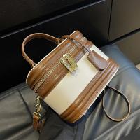 China 2024 Fall Women Crossbody Bags Designer Branded Handbags for Daily Use 30x20x10 cm for sale