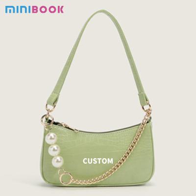 China Chains Decoration Vegan Leather Women Shoulder Handbag Purse for Everyday Use 30x20x10 cm for sale