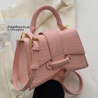 China Fashion Crocodile Pattern Shoulder Messenger Bag for Women 2024 Trendy Versatile Daily Use for sale