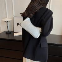 China Fashion Shoulder Dumpling Purse Handbag for Women Crossbody Tote Bag Soft Clutch Pouch 30x20cm for sale