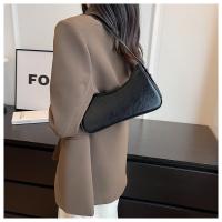 China Fashion Shoulder Dumpling Purse Handbag for Women Crossbody Tote Bag Soft Clutch Pouch 30x20cm for sale