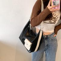 China Women Large Capacity PU Shoulder Bag 2024 Summer Fashion Versatile Tote 40x30x15cm for sale