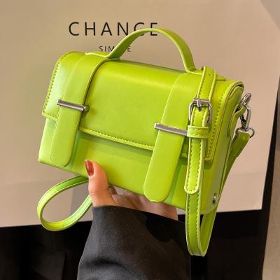 China Women's Crossbody Leather Belt Bag with Adjustable Strap 2-in-1 Design for sale