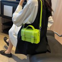 China Women's Crossbody Leather Belt Bag with Adjustable Strap 2-in-1 Design for sale