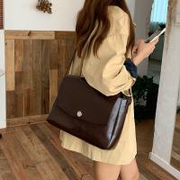 China Retro Large Capacity Leather Shoulder Bag for Women 2024 Vintage Fashion Handbag for sale